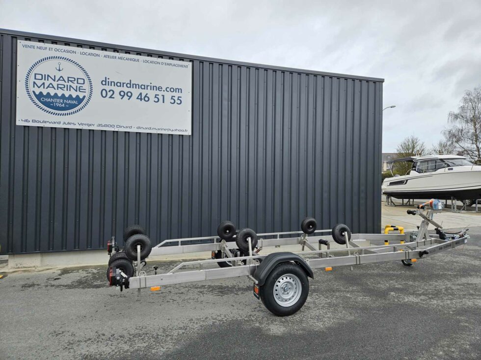 Remorque Vanclaes INOX PTAC 1800 Kg avec feux étanches